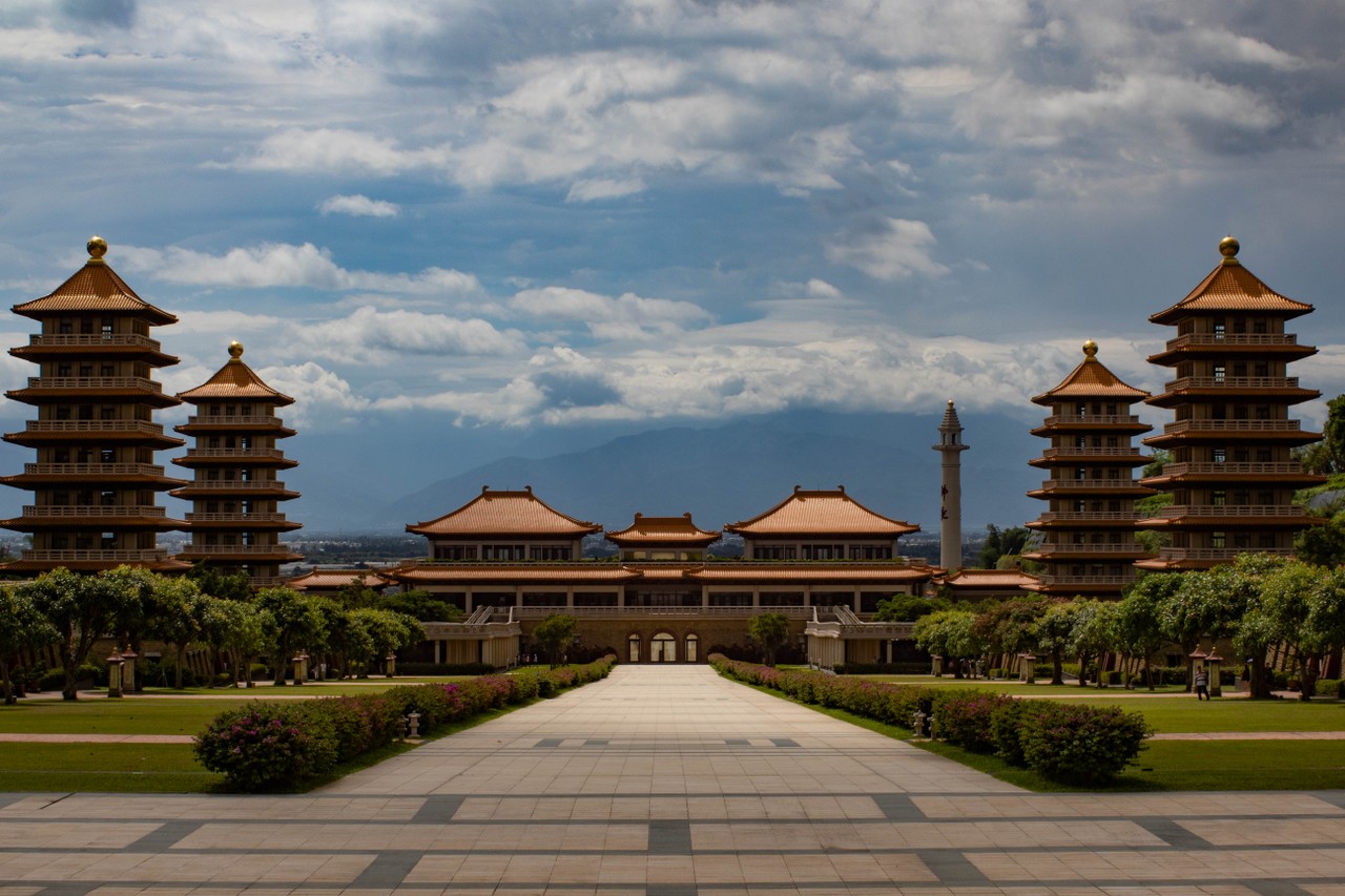 50 Effective Critical Thinking Exercises to Sharpen Your Mind